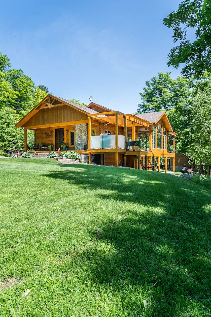 The Terrace Suite | Confederation Log & Timber Frame